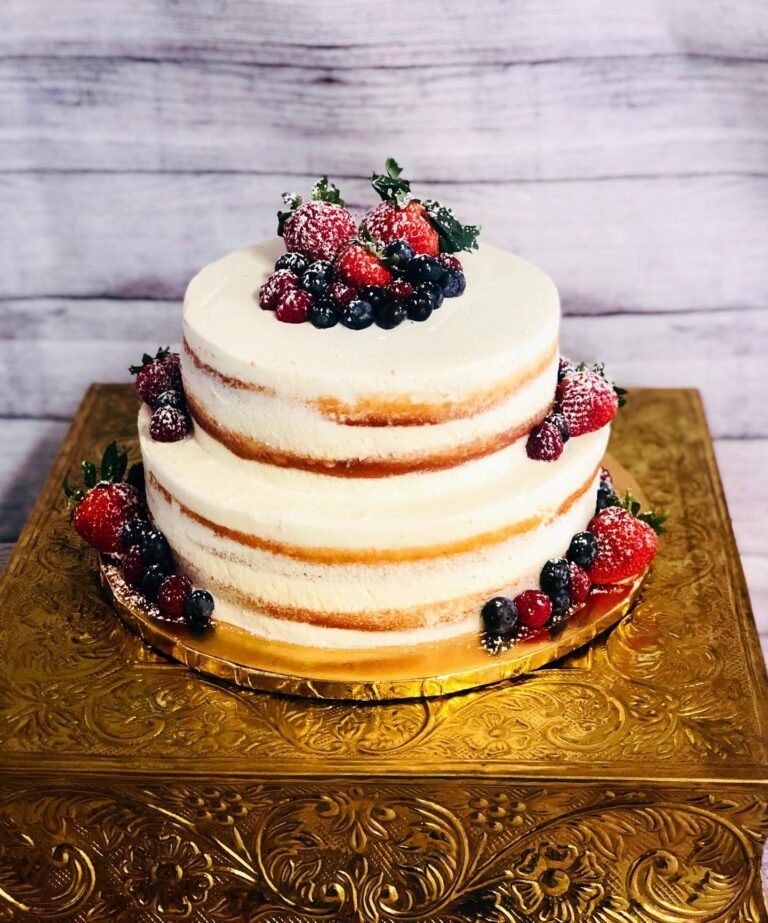 10 Naked Cake Ideas | Stunning Minimalist Wedding & Party Cakes