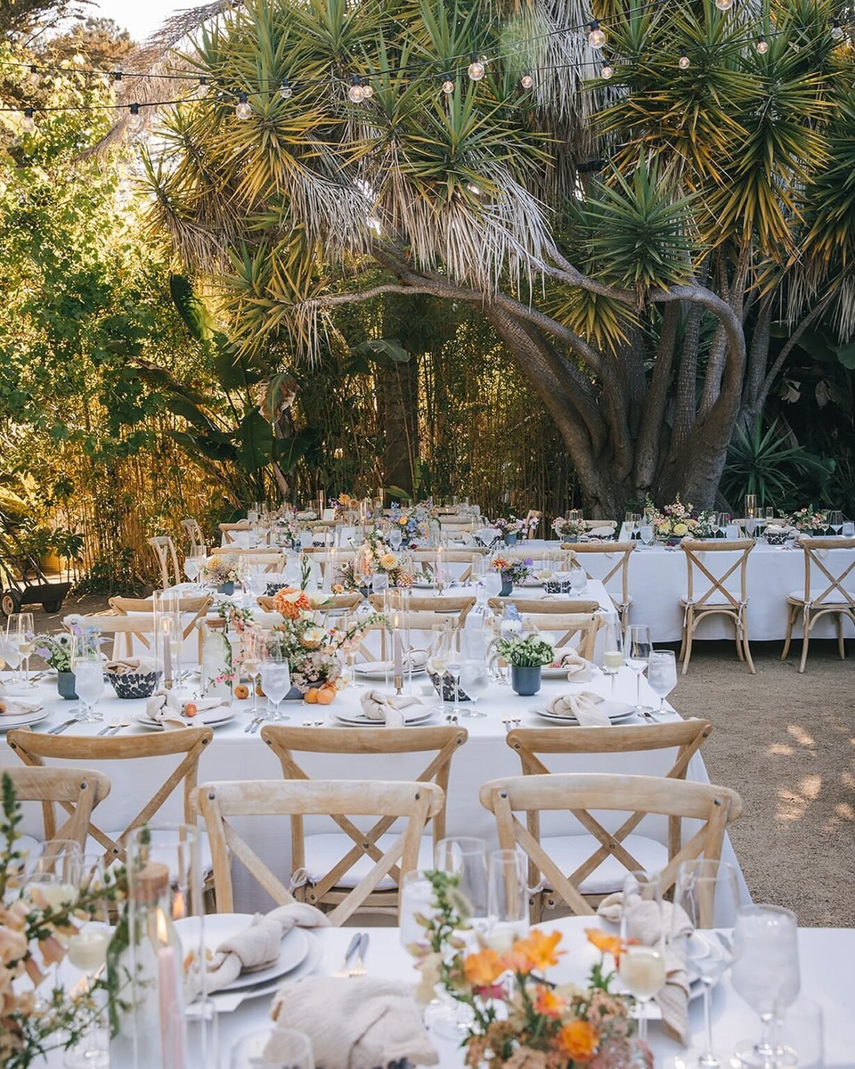 17 August Wedding Ideas for a Beautiful Late-Summer Celebration